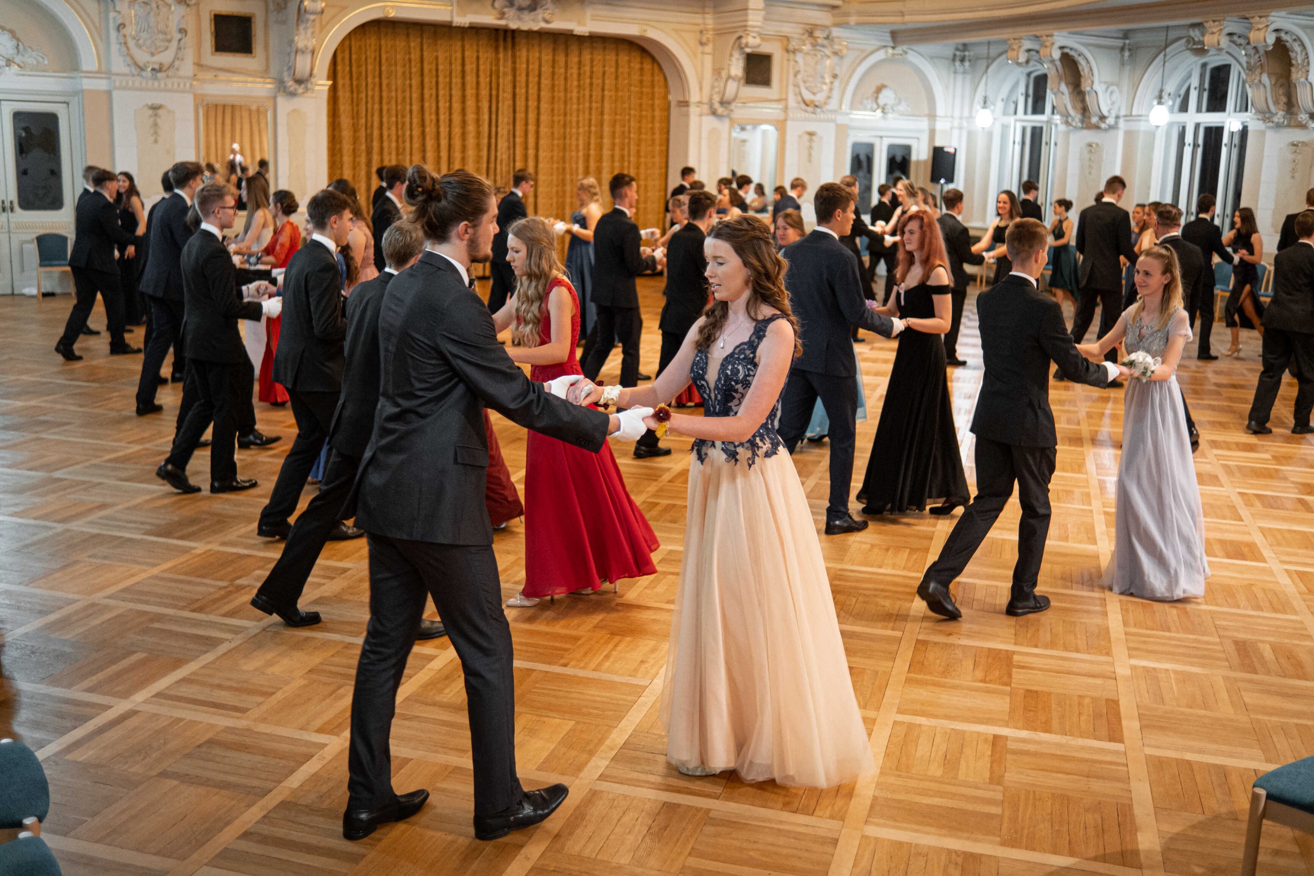 Taneční kurzy 2022 - Chrudimská beseda