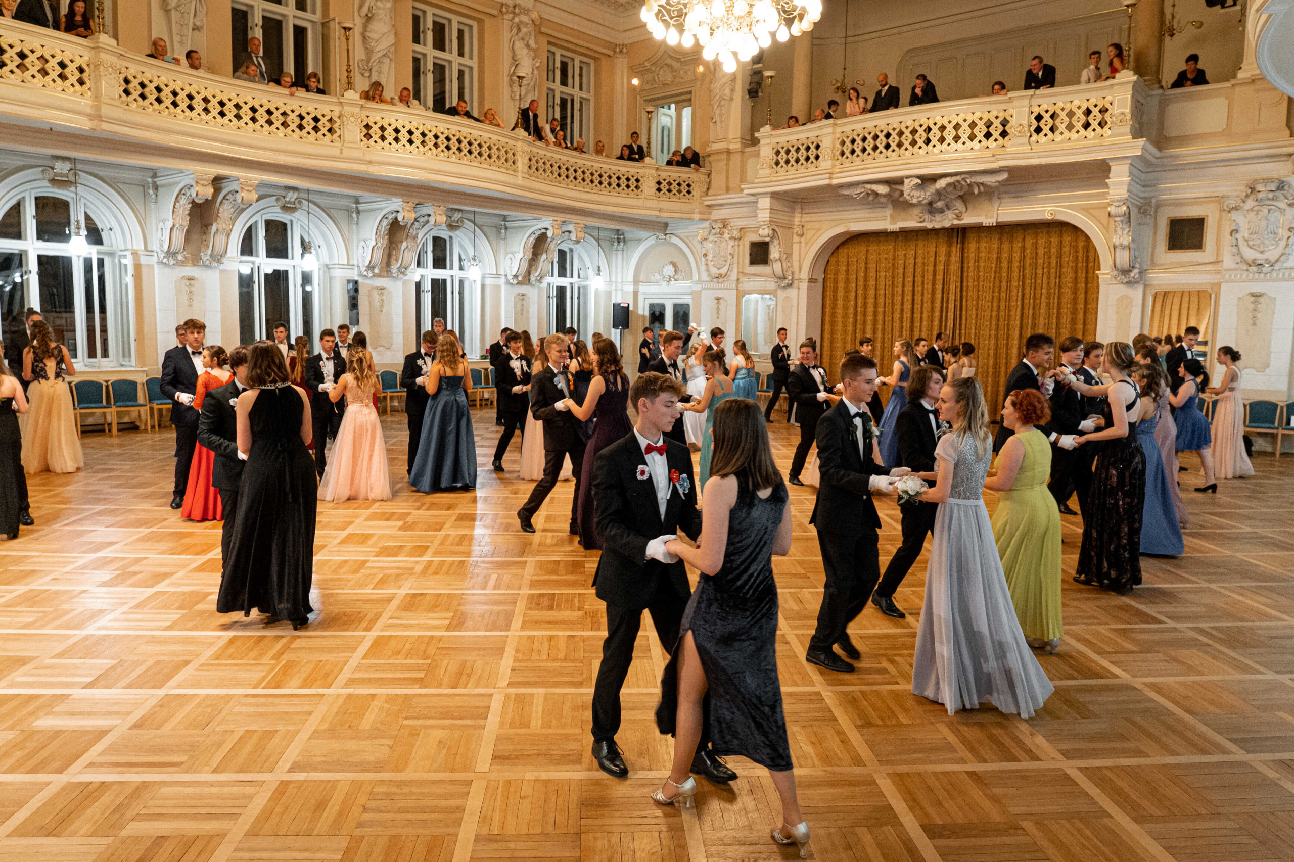 Taneční kurzy 2022 - Chrudimská beseda